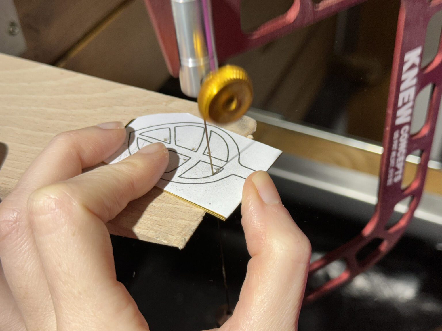 Técnica del corte y calado en joyería